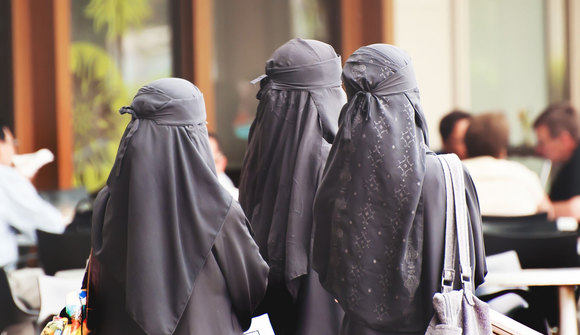 Zakaj je hidžab v islamu izrednega pomena - Islam v Sloveniji